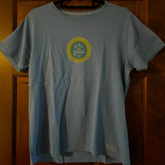 Life Is Good | Tops | Life Is Good Circle Logo Short Sleeve T Shirt ...